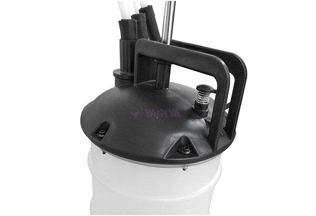 Vacuum Oil Extractor